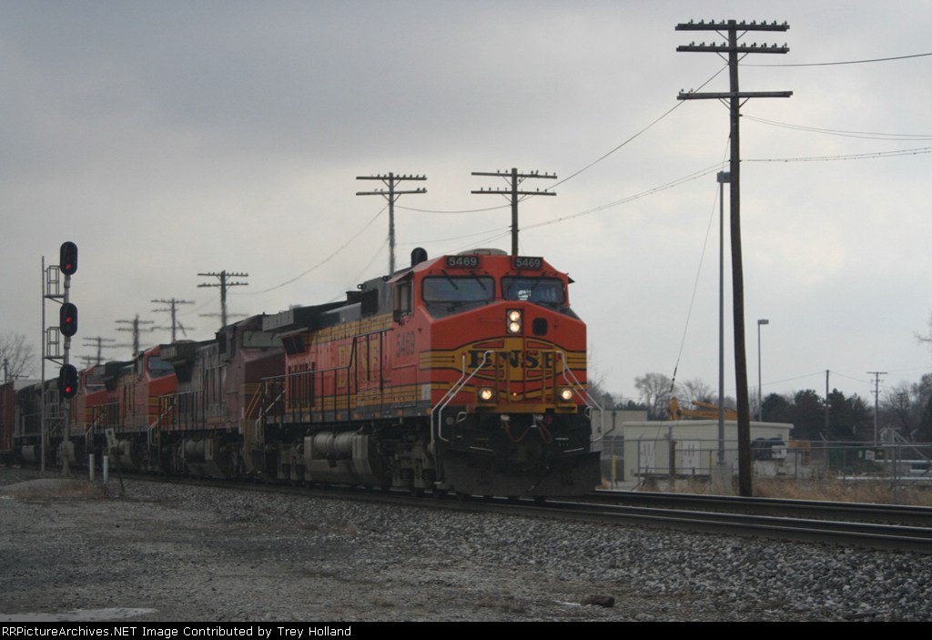BNSF 5469
